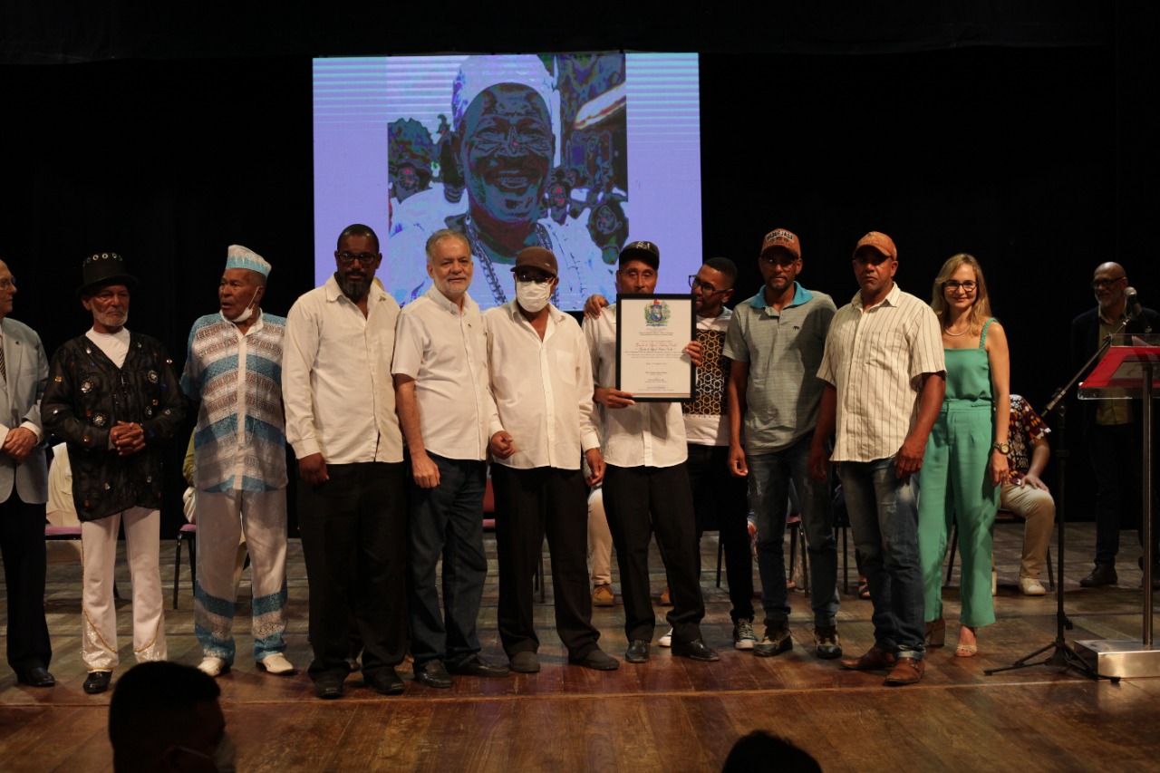 Banda de Pífano Folclore Verde, do Castainho, recebe título de ...